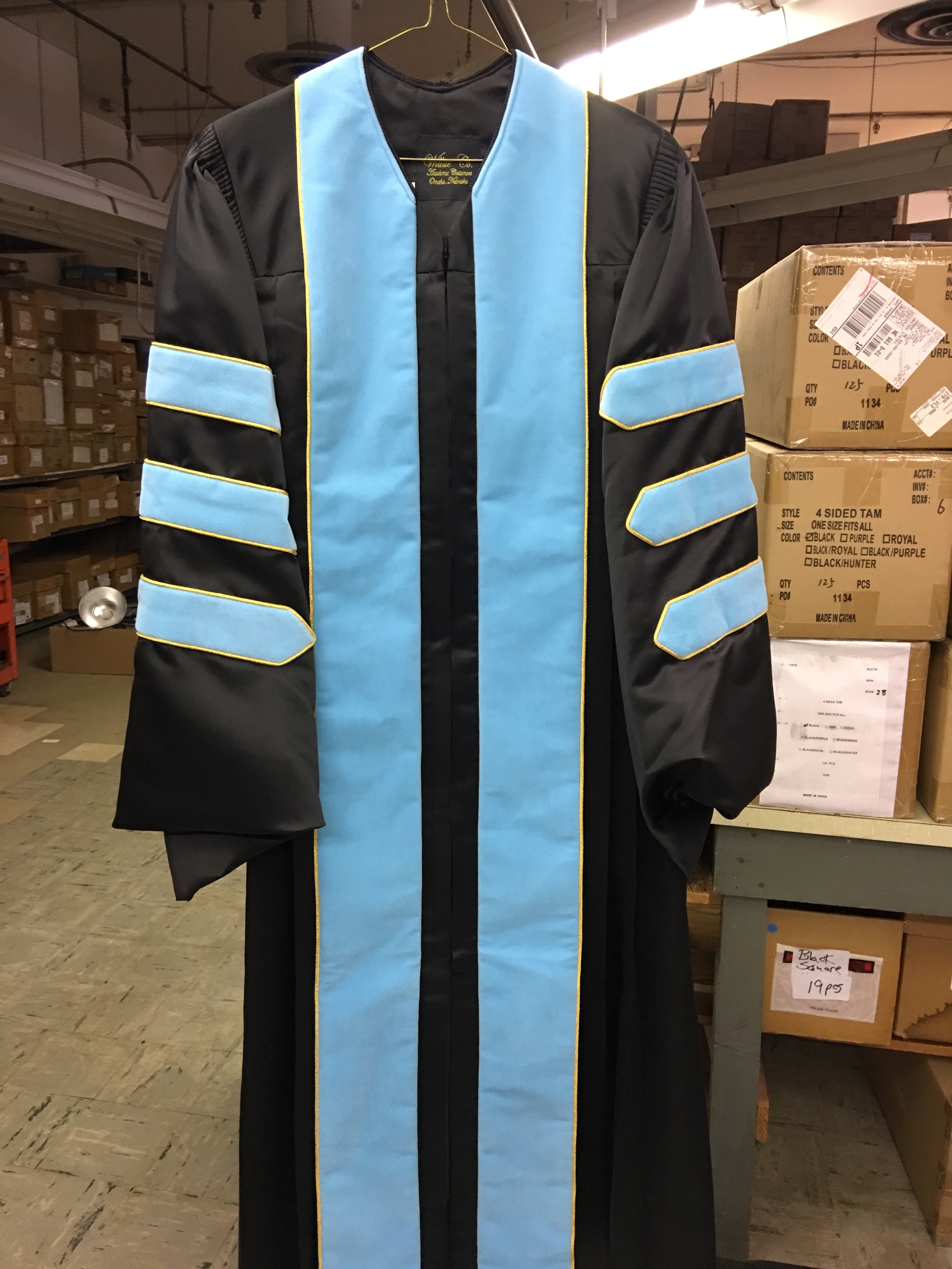 Cambridge Doctoral Gown | Graves Graduation LLC